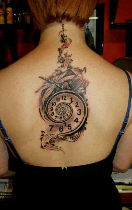 35 Ultra Sexy Back Tattoos For Women