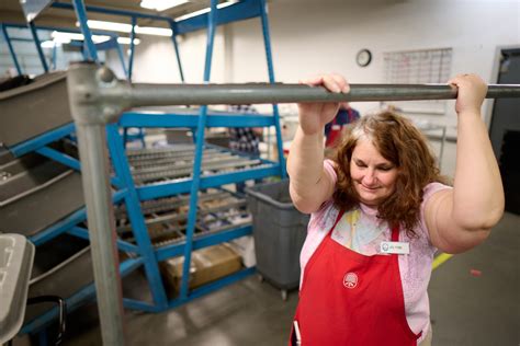 Meet Jalynn Associate Profile