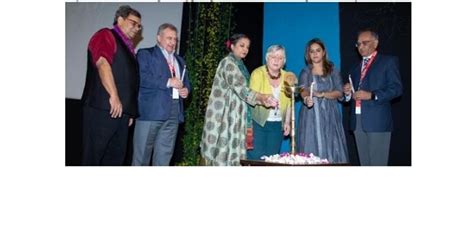 Проф д р Станислав Семерджиев в Индия