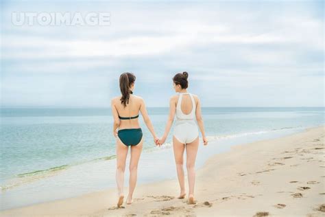 여름휴가 099 Pho671 유토이미지 사진 여행 사람 Pho671b W30004 W30023 2인 청년 20대 친구 단짝 단짝친구 우정 우정여행