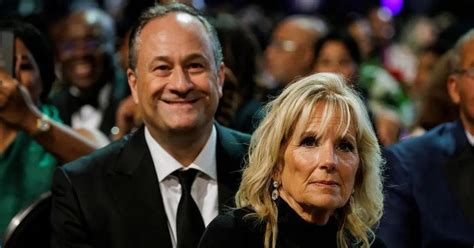 Kamala Harris Says She Hasnt Seen Video Of Husband And Jill Biden Kissing