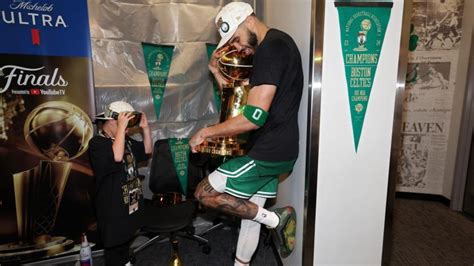 Jayson Tatum Kobe Bryant Picture Explained Did Celtics Star Copy