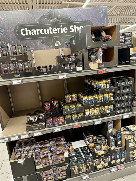 Build An Aldi Charcuterie Board On The Cheap Parade