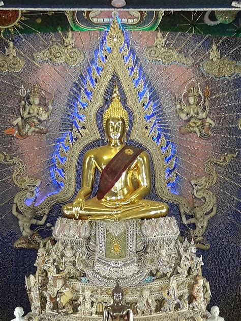 พระพุทธรูปสุโขทัย พระประธานวัดปริวาสราชสงคราม พระอุโบสถใช้เงิน 250