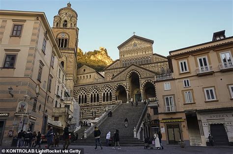 British Woman Sparks Outrage In Italy By Walking Naked Up Majestic