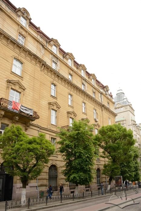 Вул Січових Стрільців 14 корпус ЛНУ ім Франка колишній житловий будинок Інтерактивний Львів