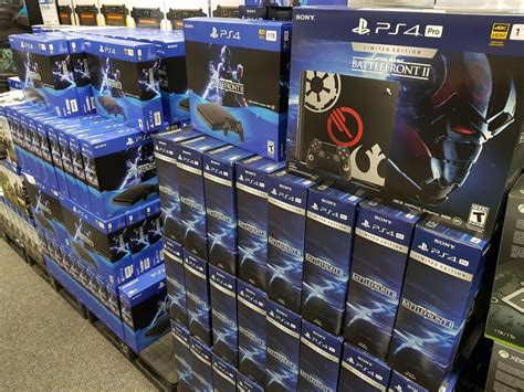 Черная пятница здесь и почти все PS4 распроданы... Кроме этих / star ...