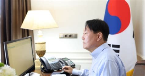 텅 빈 화면·백지 보는 尹사진보안 이유 해명에도 와글와글