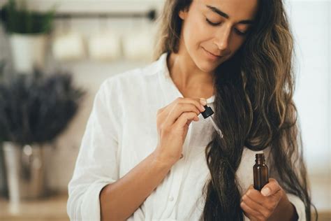 A Solução Natural Para Cabelos Frágeis óleo De Rícino E Seus