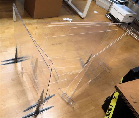 Multiple Plexiglass Dividers 23x24 Oahu Auctions