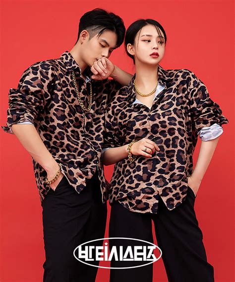 당일출고🚀레오파드 호피 조폭 건달 셔츠 블라우스 재밌는 특이한 튀는 파티 이벤트 졸업사진 할로윈 코스프레 반티 의상 옷 코스튬 에이블리