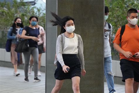 尼格风球｜天文台：3号风球至少维持至周二中午12时 风暴周三至四相当接近 星岛日报