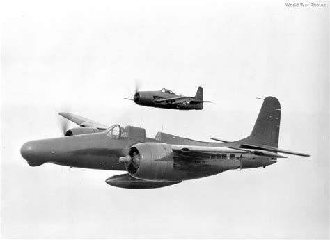 two seat night fighter f7f 3n tigercat and f8f world war photos