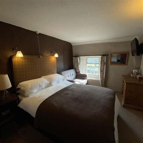 Queens Arms Litton Pub Dining And Bed And Breakfast In The Yorkshire