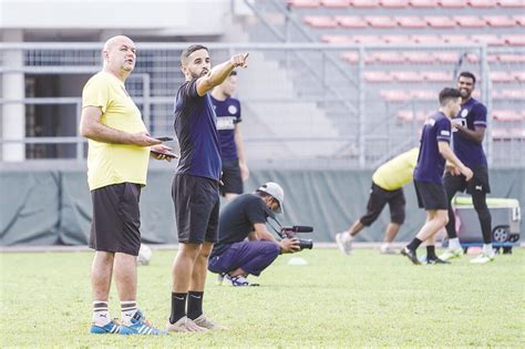 Biar Bosan Janji Menang Bojan Hodak