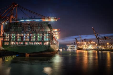 Premium Photo Container Ship In Port Of Hamburg