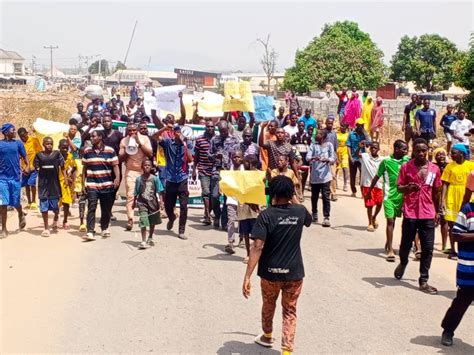 Photo News Fresh Protest Surfaces In Abuja Community Over Navy Take Over