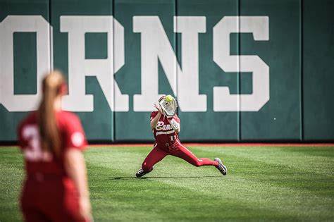 Alabama Softball Hitting Woes Strike In Austin