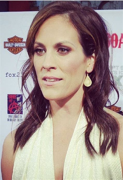 Annabeth Gish Hot