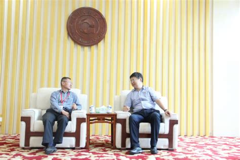 省教育厅“贵州省普通高等学校心理健康教育与咨询示范中心培育项目”专家组一行赴我校进行实地考察 贵州民族大学新闻网
