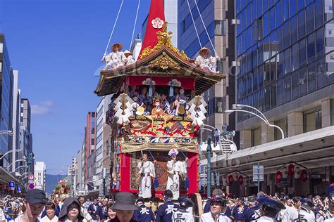 祇園祭 山鉾巡行 京都市 228365830 の写真素材 アフロ