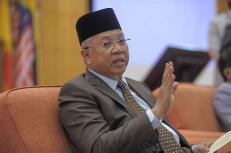 Annuar Musa Umno Leaders Deny ‘secret Umno Bank Account Malaysia Today