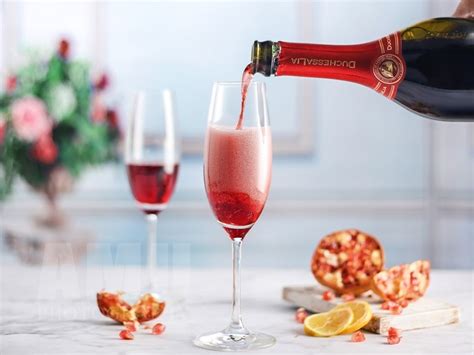 起泡酒 产品摄影 小清新 黄一凡 站酷ZCOOL