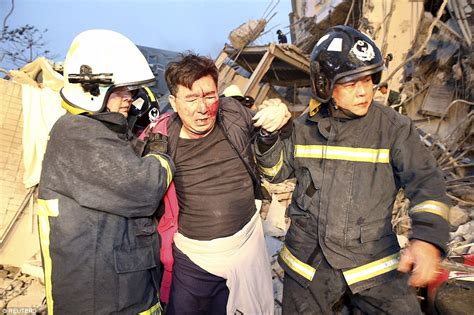 Taiwan Earthquake Leaves ‘hundreds Of People Feared Trapped In