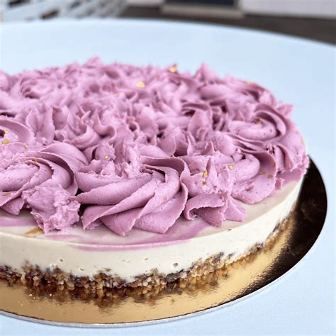 Вкусни торти с истински продукти Поръчай за Пловдив Just Cakes