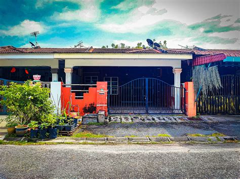 Open Facing Rumah Teres Untuk Dijual Di Tanjung Rambutan • Ejen