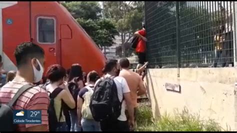 Vídeo Falha Na Linha 9 Esmeralda Prejudica Passageiros Na Manhã Desta