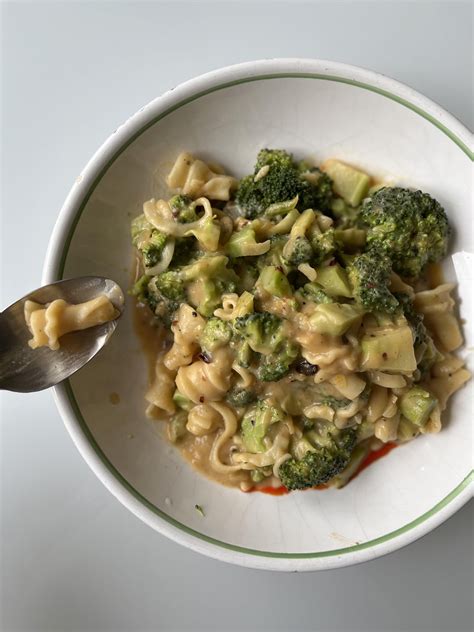 Broccoli Gigli Or Campanelle Pasta With Cauliflower Cream Rratemyplate