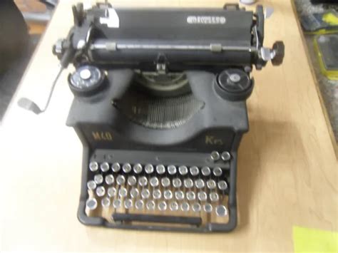 MACCHINA DA SCRIVERE Olivetti M40 Kr EUR 170 00 PicClick IT