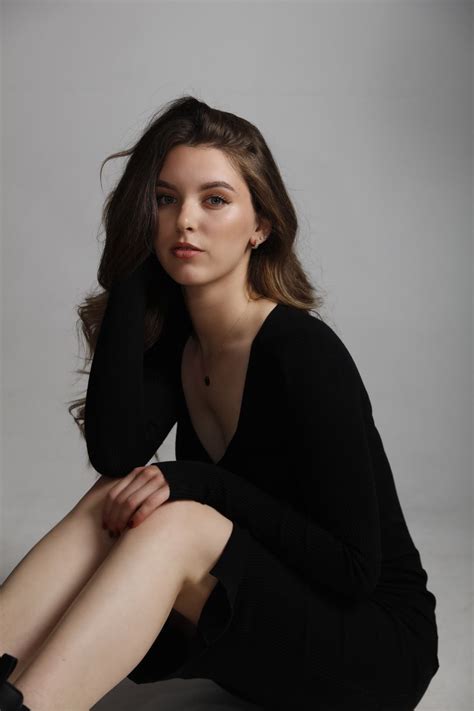 Ivona Model Group