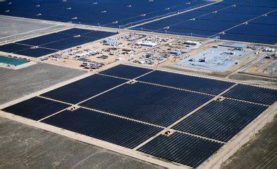 The Worlds Largest Solar Farm Has Nine Million Panels And Is The Size