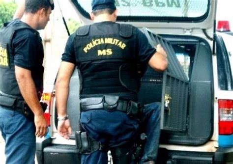 PM flagra adolescente e jovem estuprando menina de anos em Naviraí Interior Campo Grande News