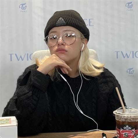 Stunning Blonde Look Of Jeongyeon From Twice
