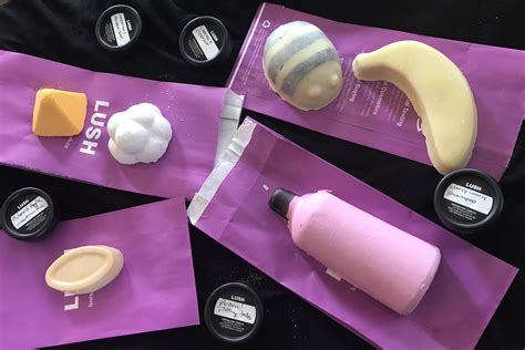 Mini Naked Haul R LushCosmetics