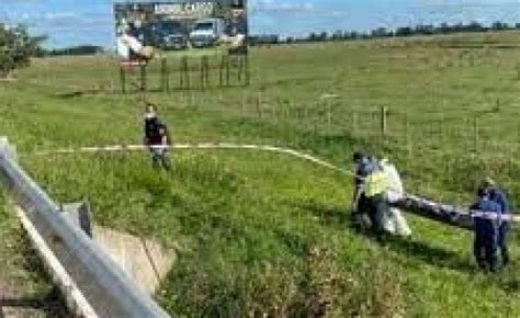 Macabro Hallazgo En La Ruta 2 Encontraron Al Cadáver De Un Anciano
