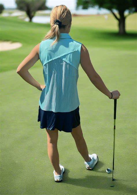 The Classic Skirt Putter Girl