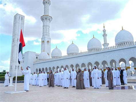 مركز جامع الشيخ زايد الكبير يحيي ذكرى يوم الشهيد وكالة أنباء الإمارات