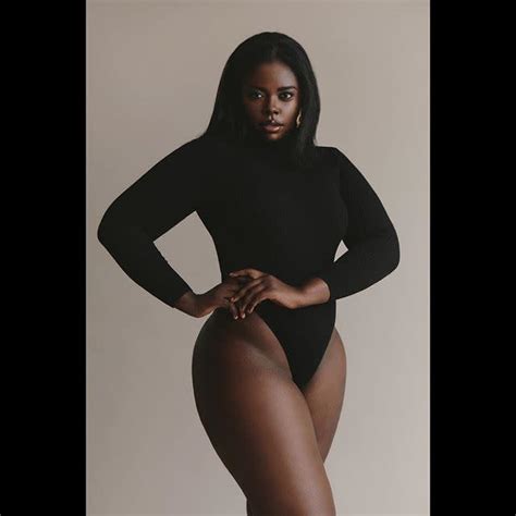 12 Stunning Black Plus Size Models