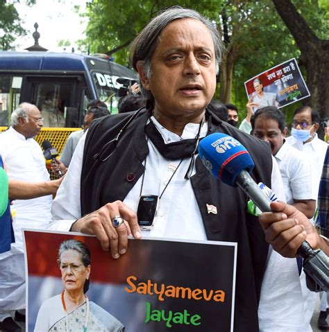 Sonia Said Cong Prez Poll Result Not Surprising Tharoor