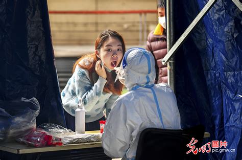 “疫”线坚守 同心抗“疫” 组图 图片中国中国网