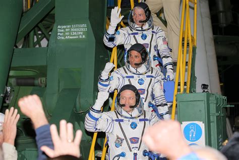 美俄3太空人抵國際太空站 先「放飛龍回地球」再啟5個月任務 Ettoday國際新聞 Ettoday新聞雲