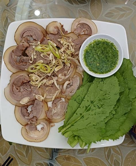 Lành Như Món Luộc