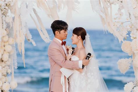 Đám cưới Puka Gin Tuấn Kiệt Lê Dương Bảo Lâm đeo nhiều vàng chiếm