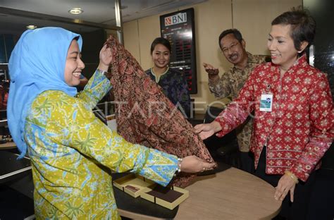 Hari Batik Nasional Antara Foto