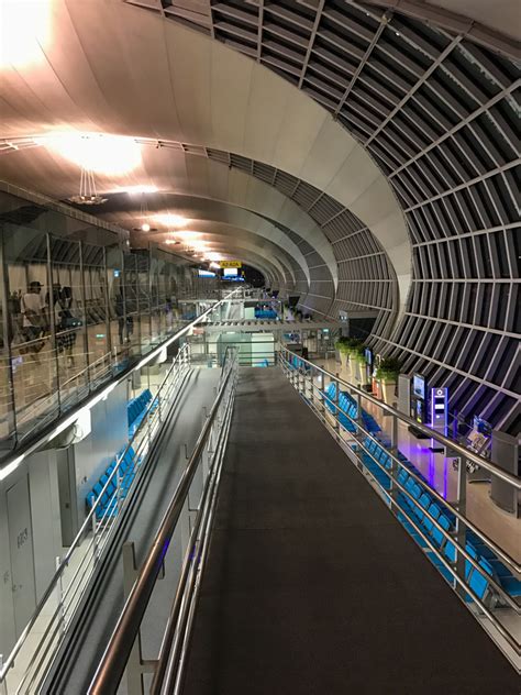 掘出し写真 出発ゲートへ＠タイスワンナプーム国際空港 By Tr3 Pg （id：12128864） 写真共有サイトphotohito