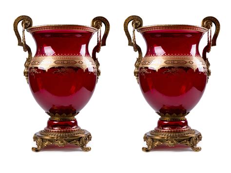 Купити ефектні вінтажні вази з червоного скла в Україні Інтернет магазин антикваріату та